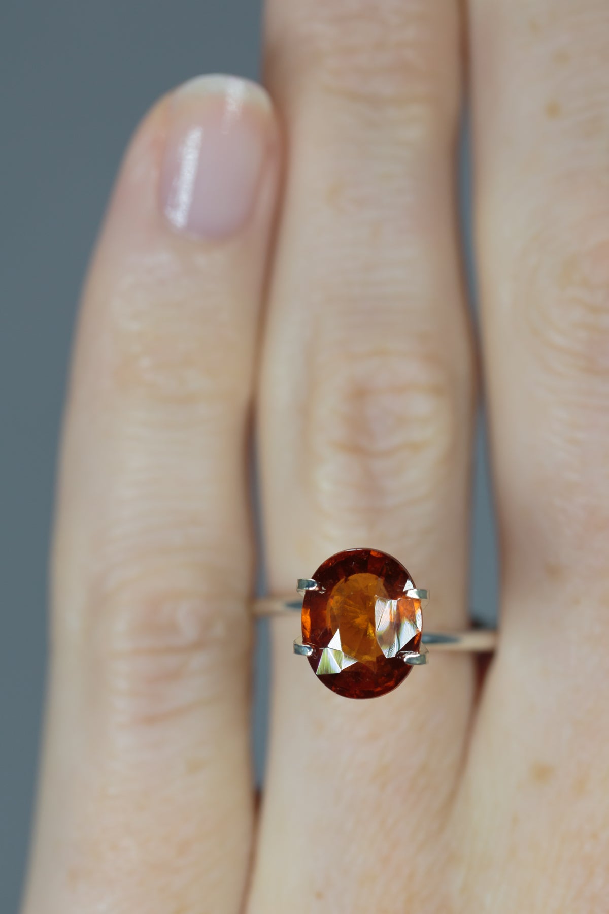 4Ct Deep Orange Brown Hessonite "Cinnamon" Garnet | Oval Shape – CEYLON ...